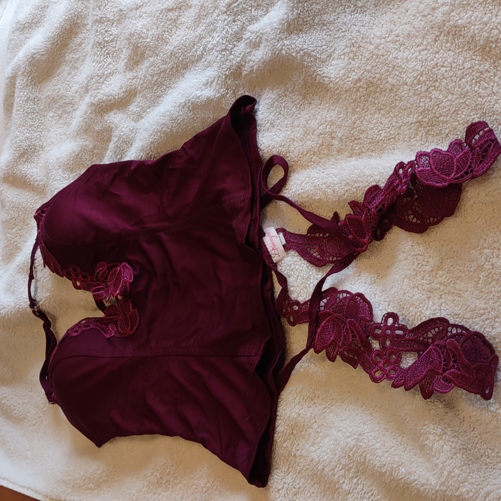 Dream Girl Sexy Two-Piece Lingerie With Open Bottoms - Gem